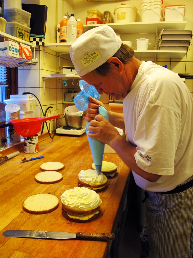 | Princess cake demystified (prinsesstårta)semiswede